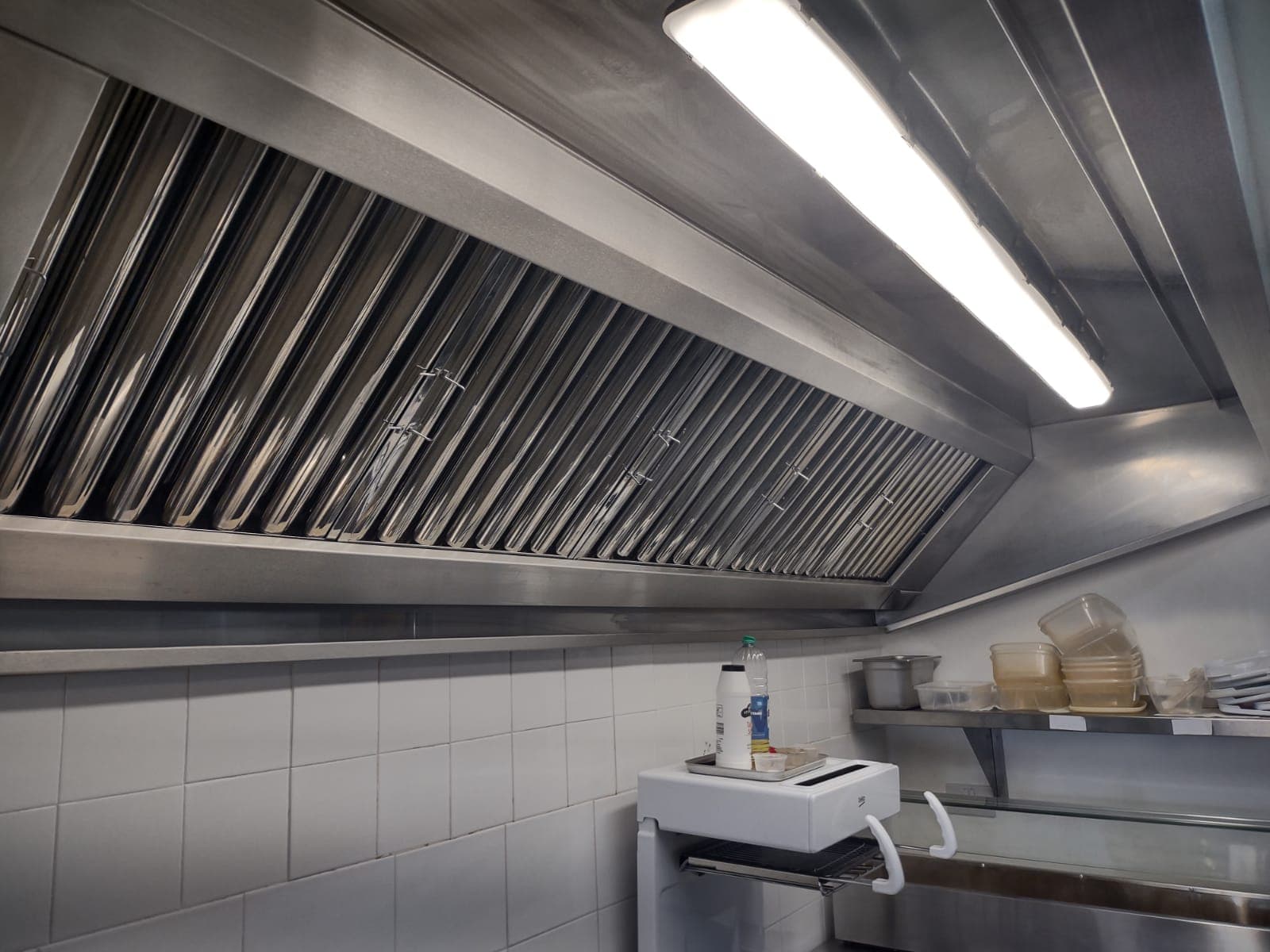 How To Clean Commercial Extractor Fan Filters at Julie Neel blog